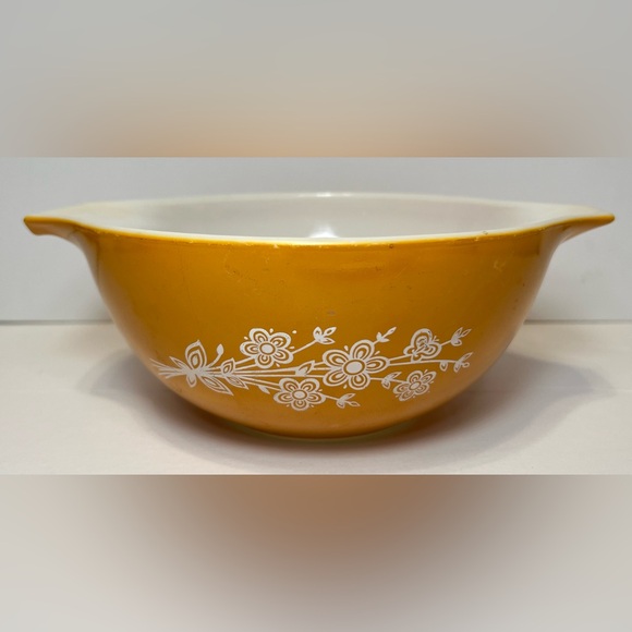 Pyrex | Kitchen | Vintage Pyrex Butterfly Gold Orange Mixing Bowl 442 ...